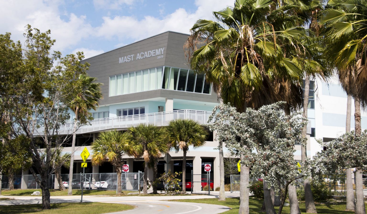 Tecnoglass - Mast Academy Florida